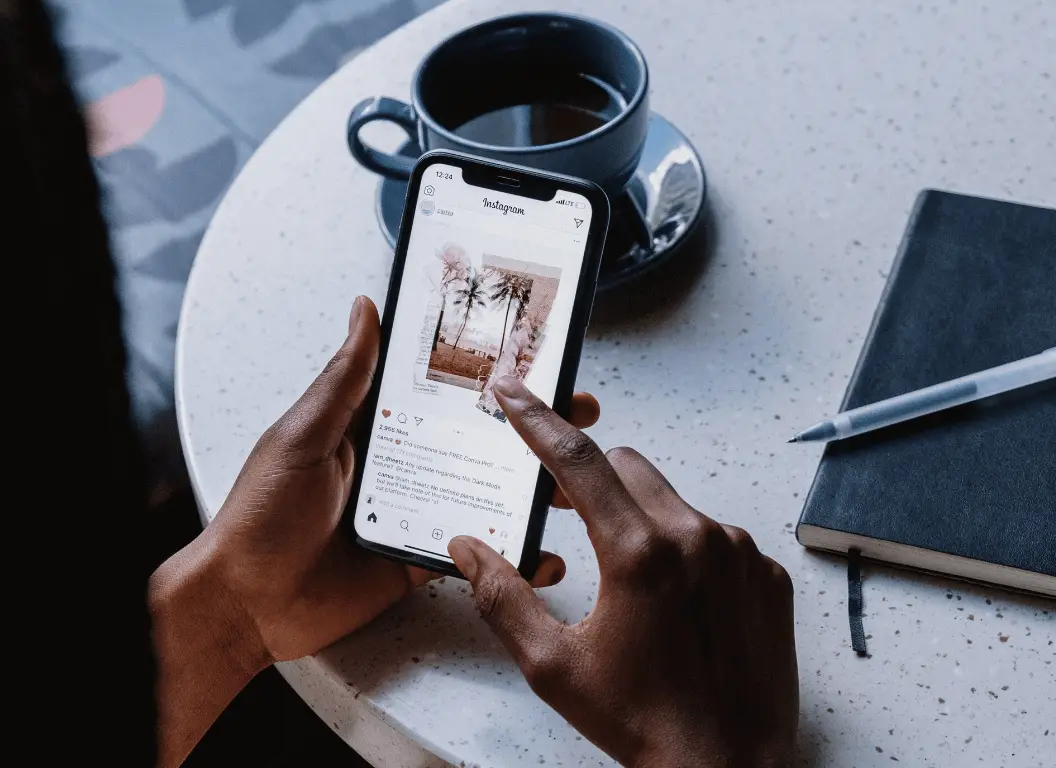 How To Create Engaging Instagram Carousels? (2024) | Hashtagie How To Create Engaging Instagram Carousels? (2024) | Hashtagie