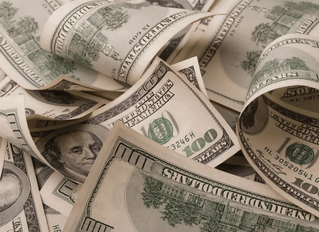 17 Ways To Make Money With Instagram Reels | Hashtagie