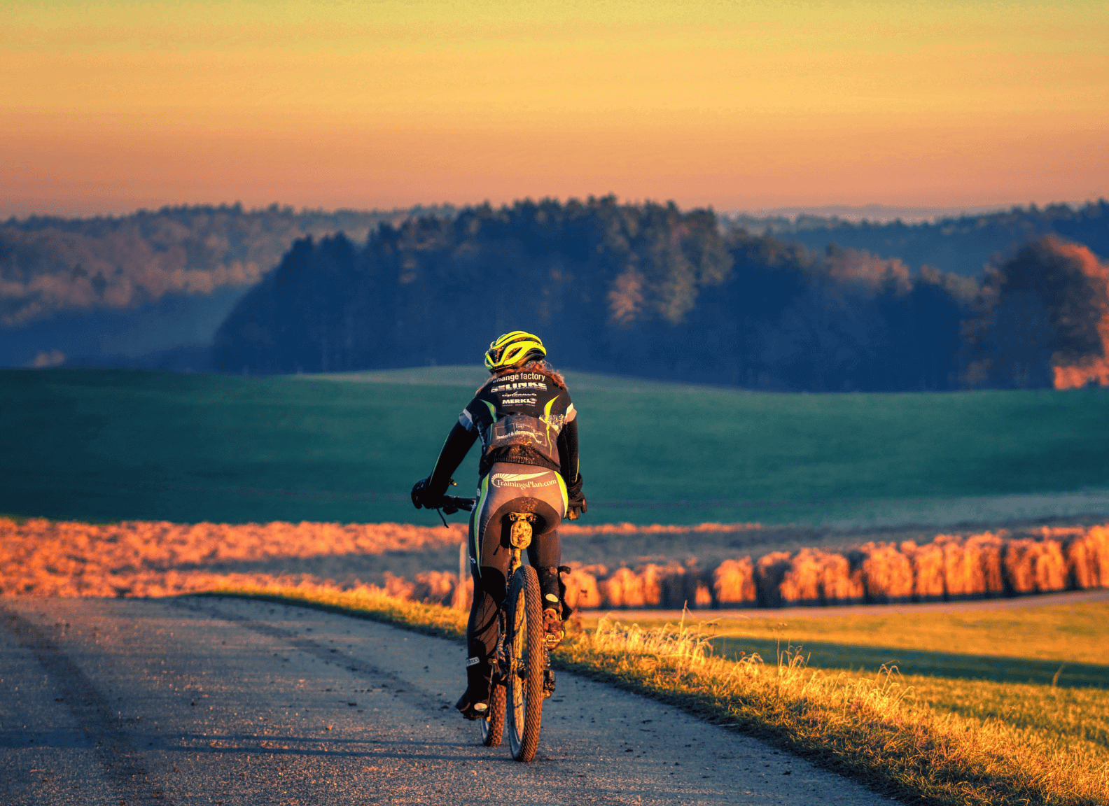110+ Cycling Hashtags To Grow Your Instagram & TikTok